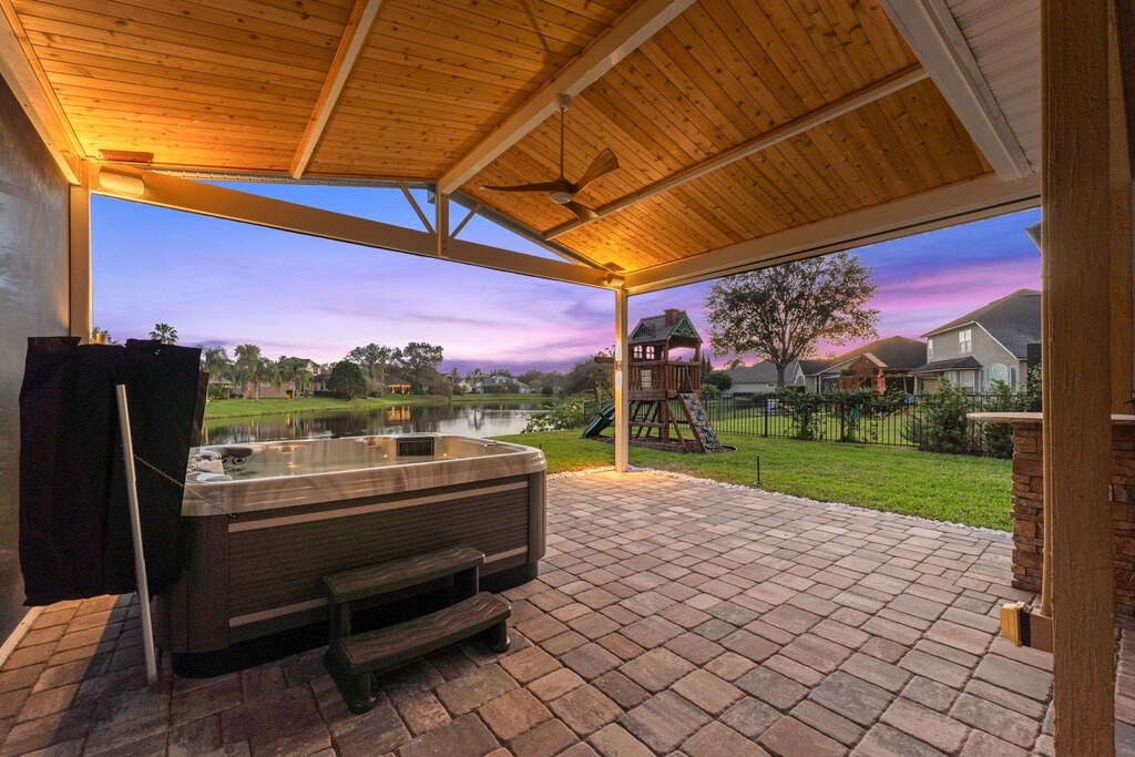 Luxury Screens & Motorized Pergola in Jacksonville - Impact Enclosures